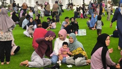 Pendopo Merah Putih Menjadi Wisata Yang Viral - Narasi Berita